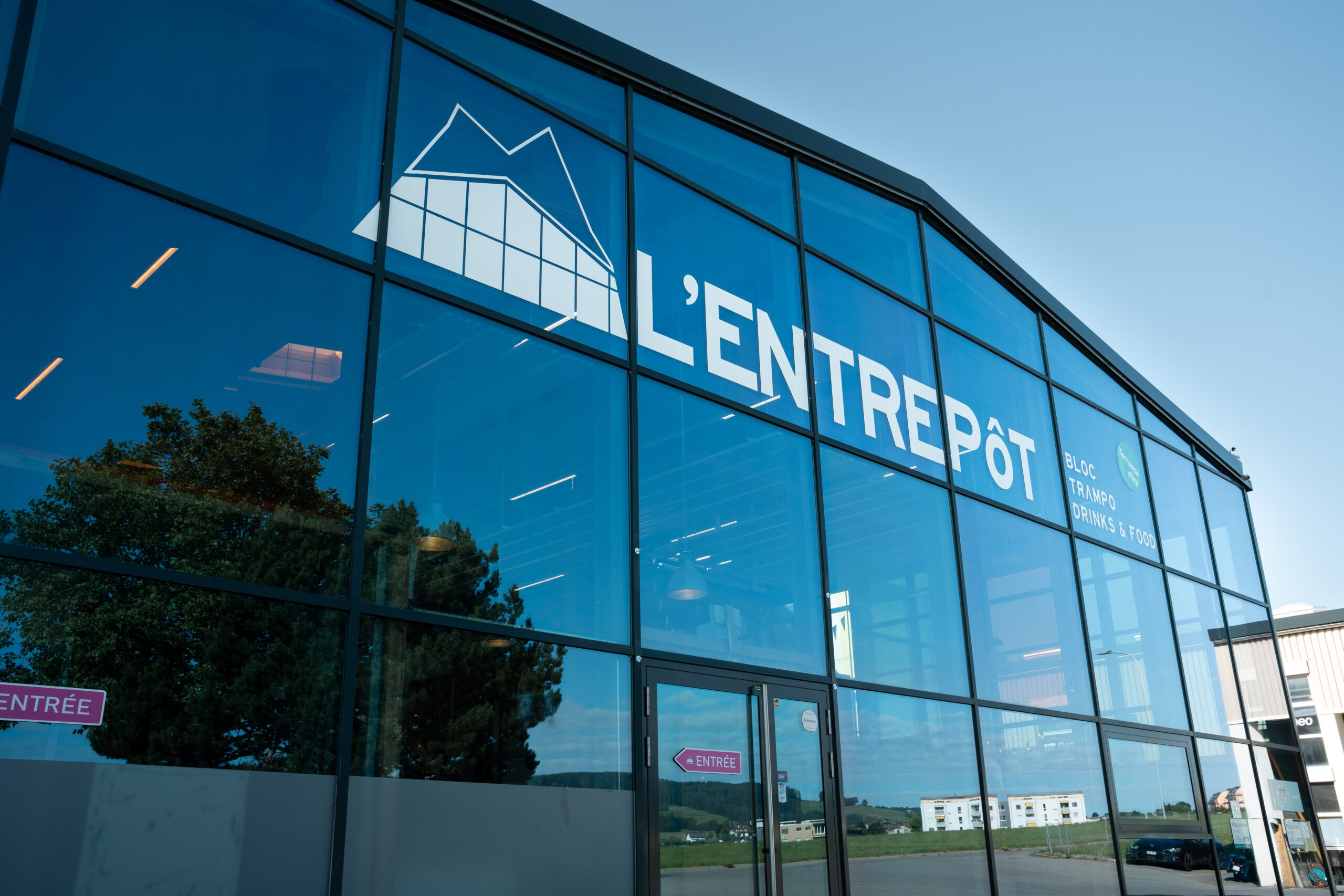 Infos et accès - L'Entrepôt